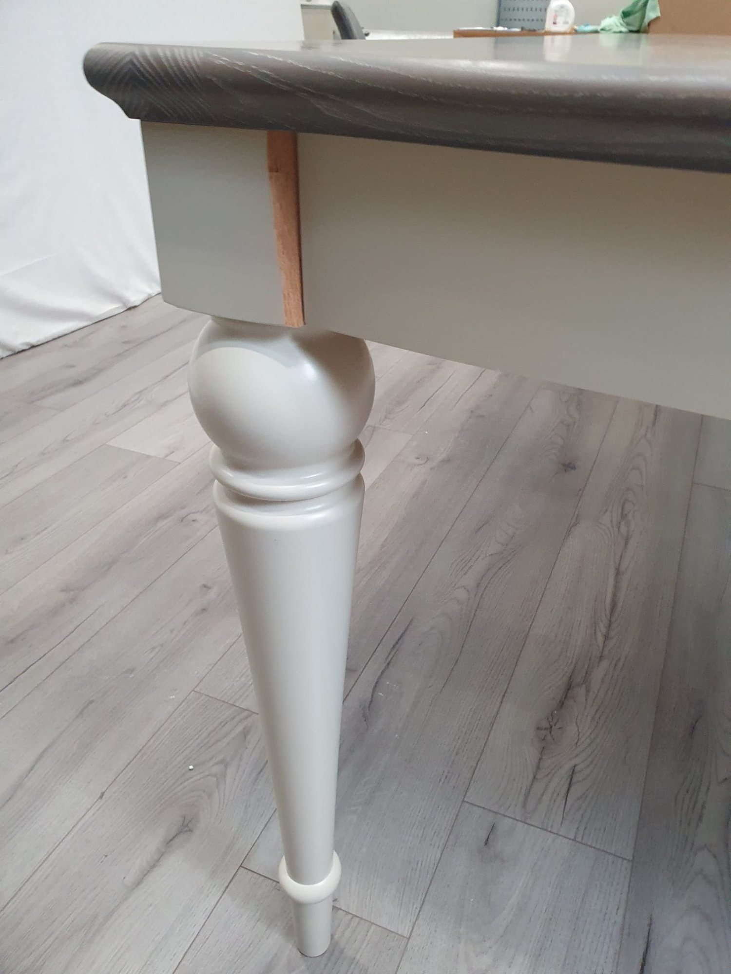 Montreux Grey Washed Oak & Soft Grey Table | 6-8 Seater - Bentley ...