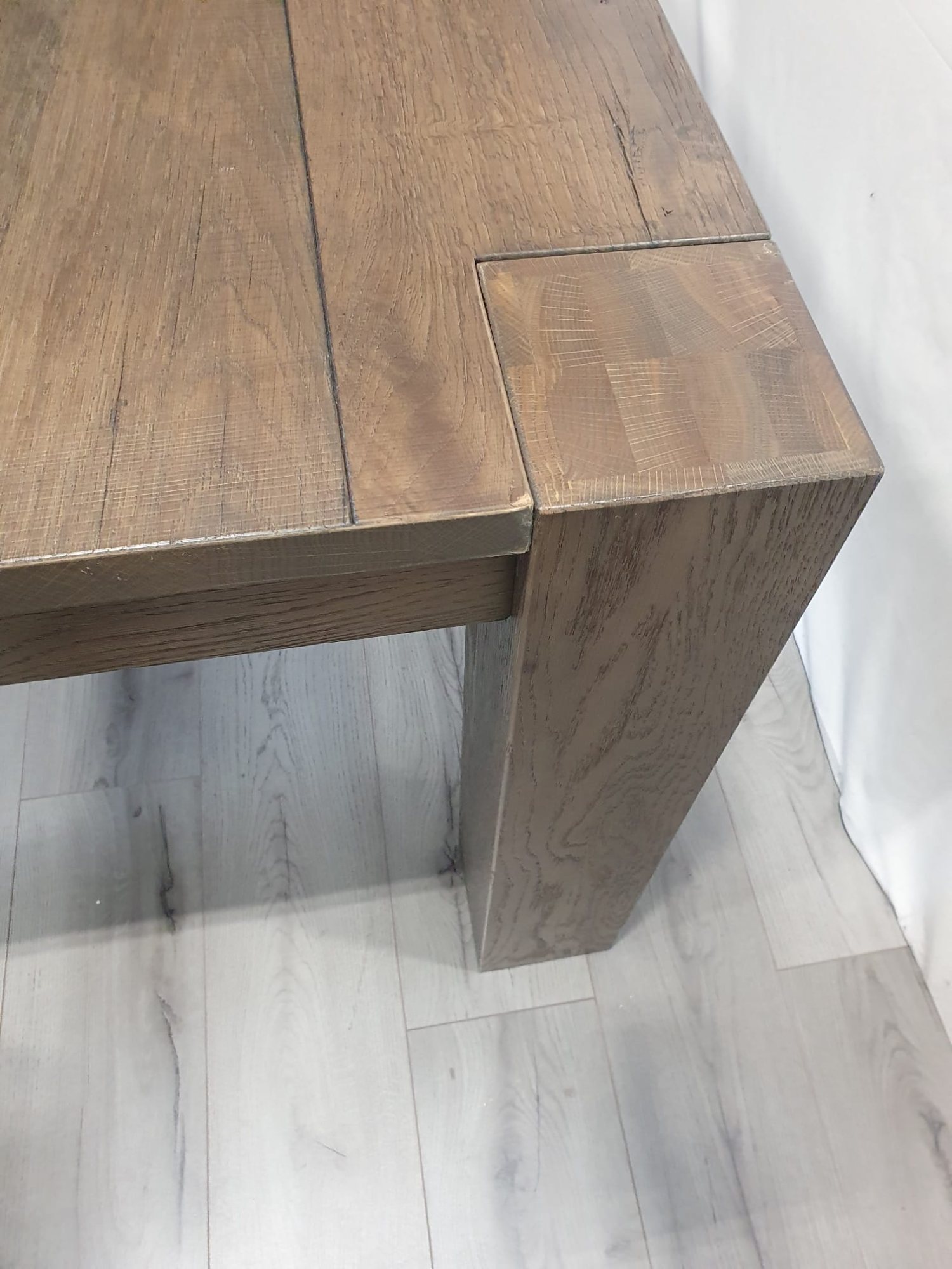 Signature Collection Logan Fumed Oak 6-8 Seat Extending Dining Table ...