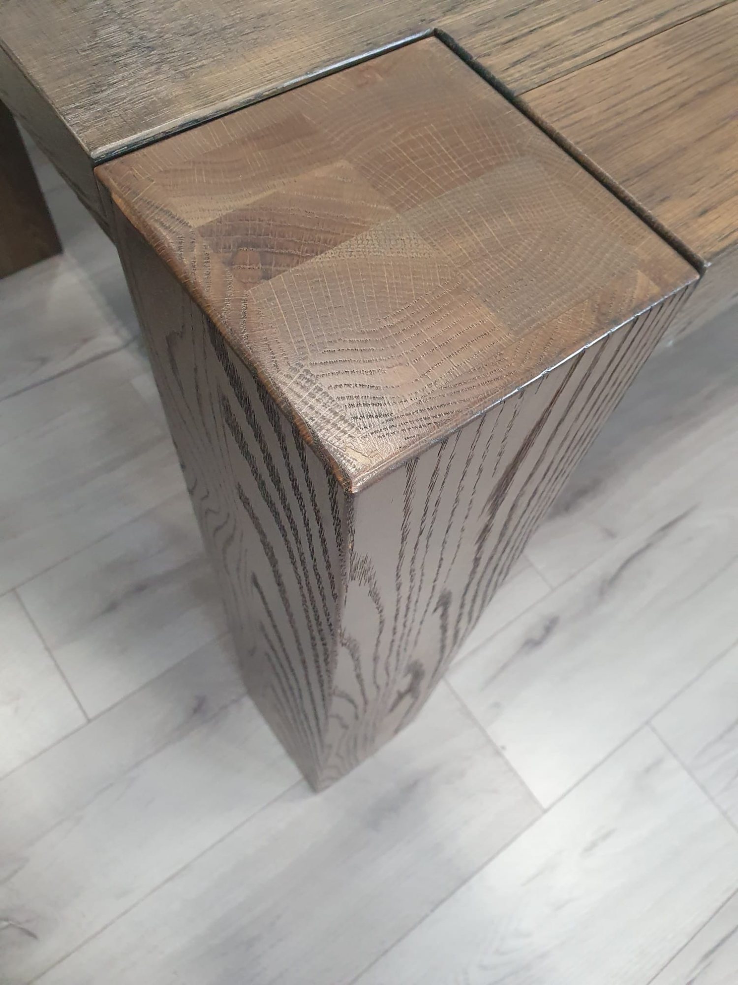 Signature Collection Logan Fumed Oak 6-8 Seat Extending Dining Table ...