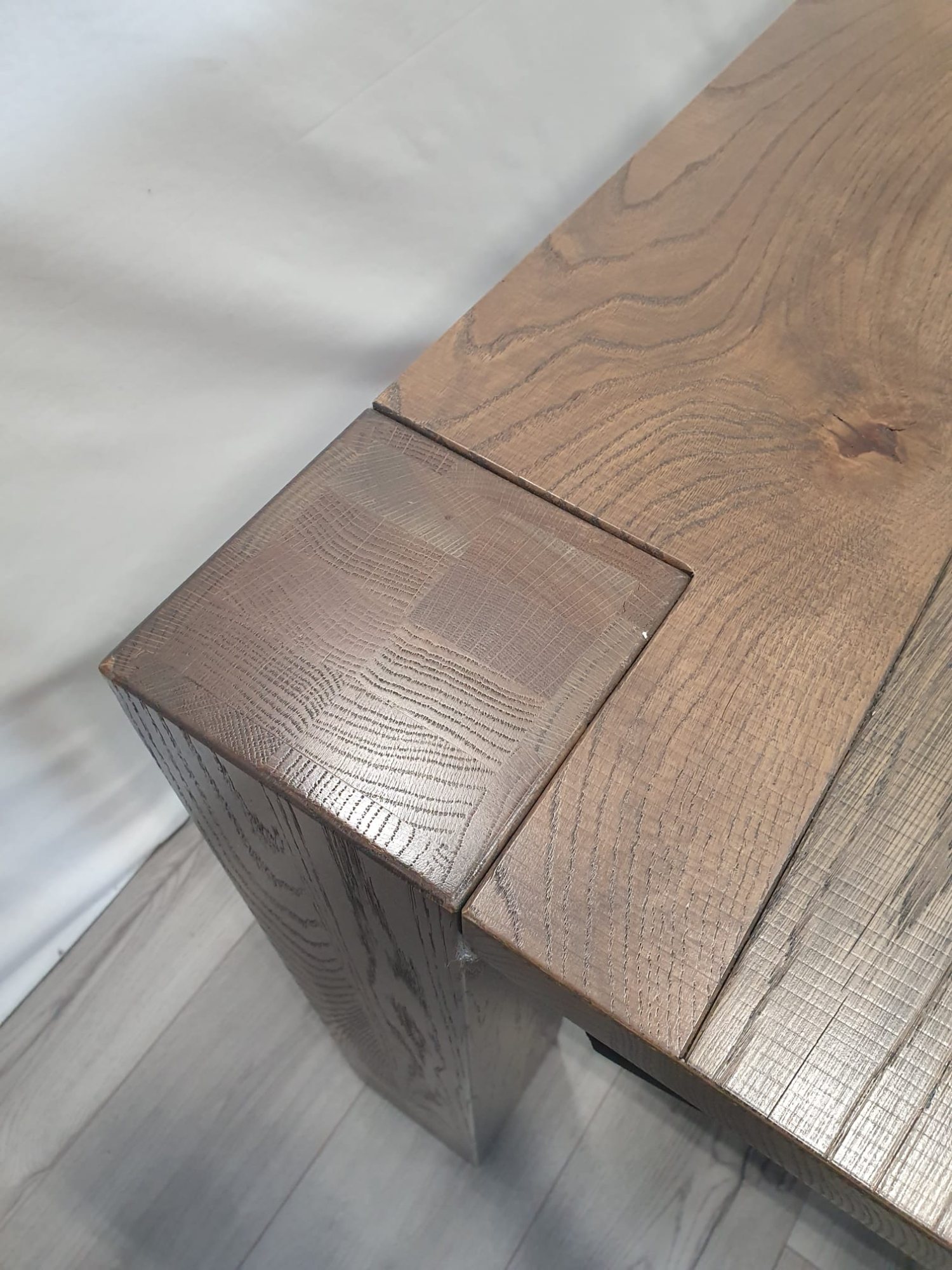 Signature Collection Logan Fumed Oak 6-8 Seat Extending Dining Table ...