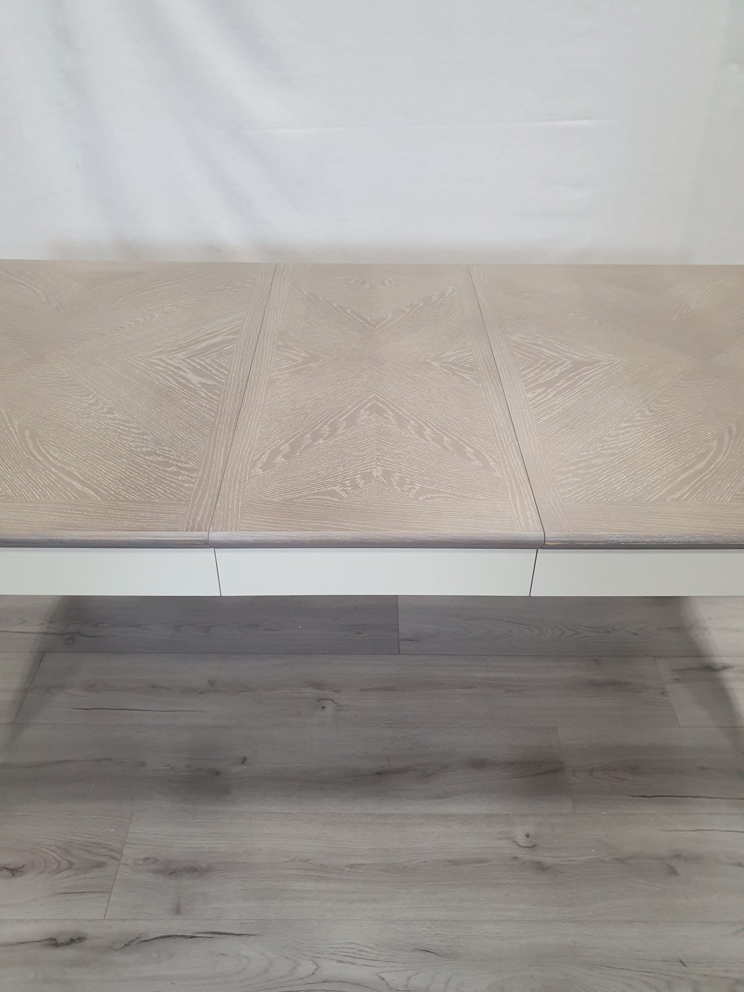Montreux Grey Washed Oak & Soft Grey Table | 4-6 Seater - Bentley ...